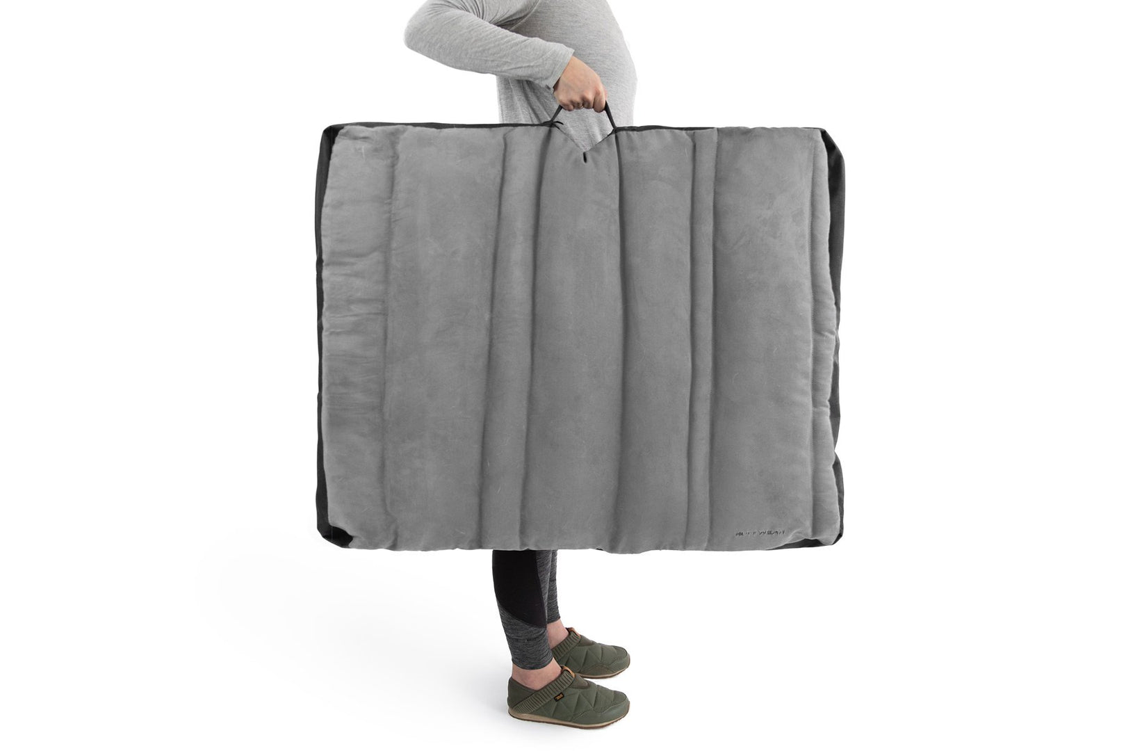 Restcycle™ Dog Bed | Nesting Warmth & Comfort | ruffwear-clone